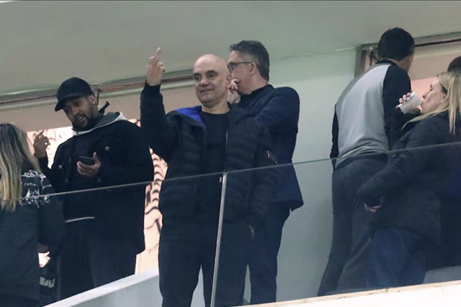 Estadão demite fotógrafo que flagrou gesto obsceno do ministro ...